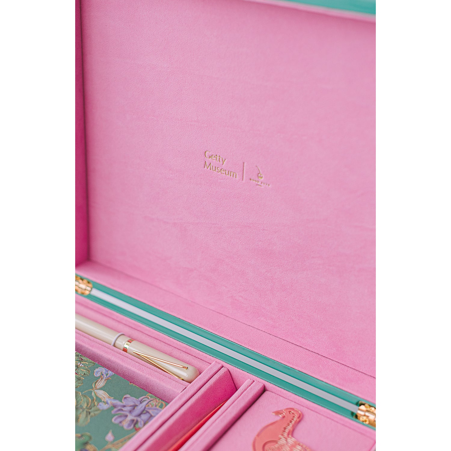 Bird Menagerie Illumination Lacquer Keepsake Stationery Set - Getty ...